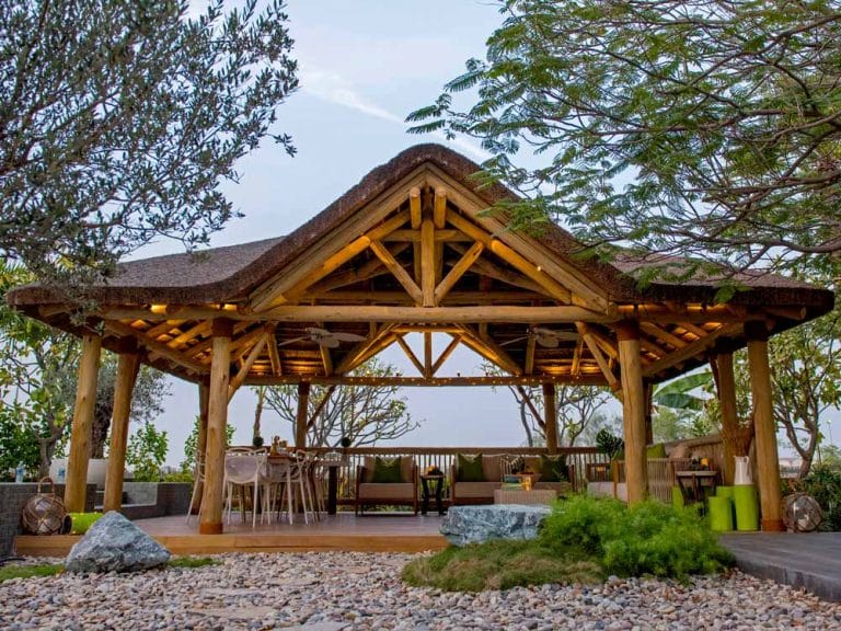 Top Thatch Roofs and Timber Construction Specialists - Cape Reed